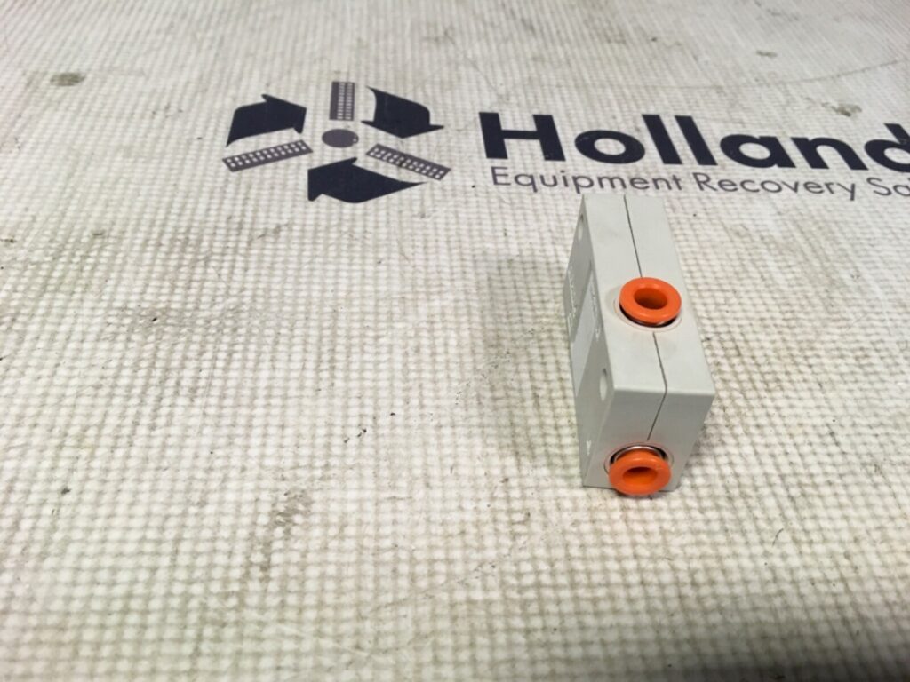 SMC ejector, ZHI10B, NOS, KP-1162 - Regulators - Holland Equipment